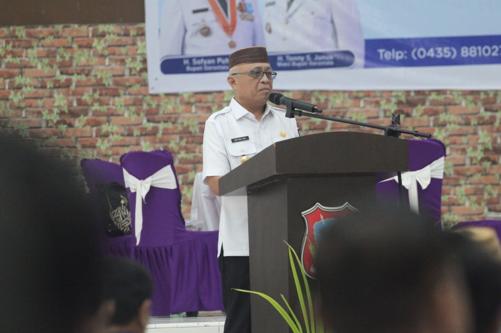 Pemerintah Kabupaten Gorontalo Larang Waria Manggung? - Kronologi